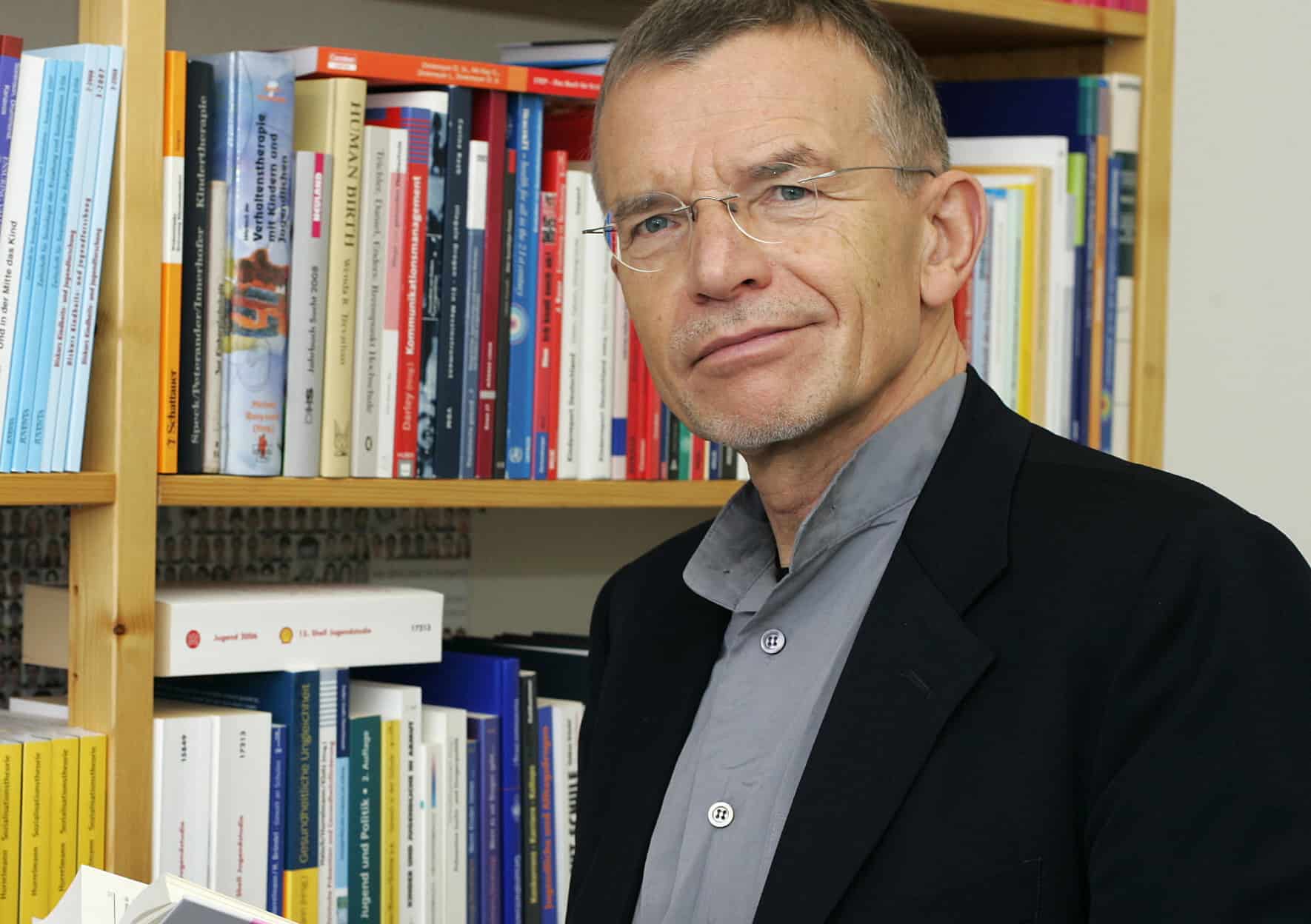 “The cost-reward ratio tells young women to push” – BOLD