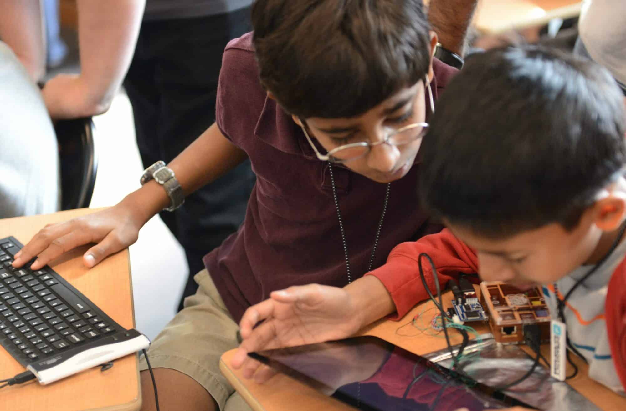 Human computer interaction and child development – BOLD